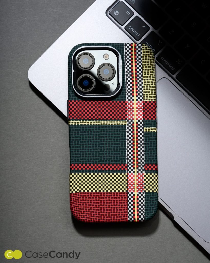 Magsafe Carbon Fiber Case for iPhone 16 Pro Max - Race Track Green-Red